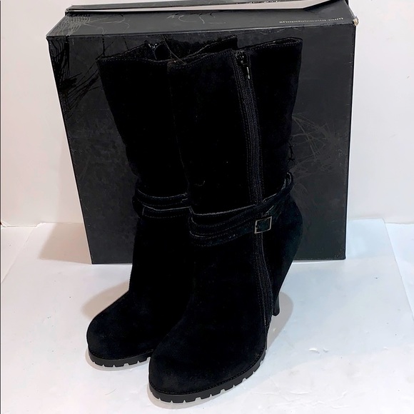 Very Volatile | Shoes | Very Volatile Black Suede Sherpa Heeled Boots ...